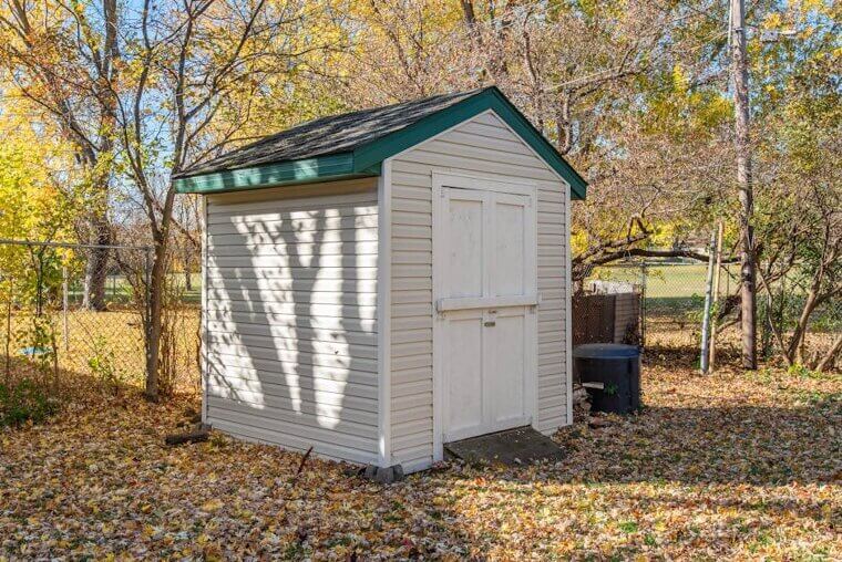 Outdoor storage ideas that survive every season