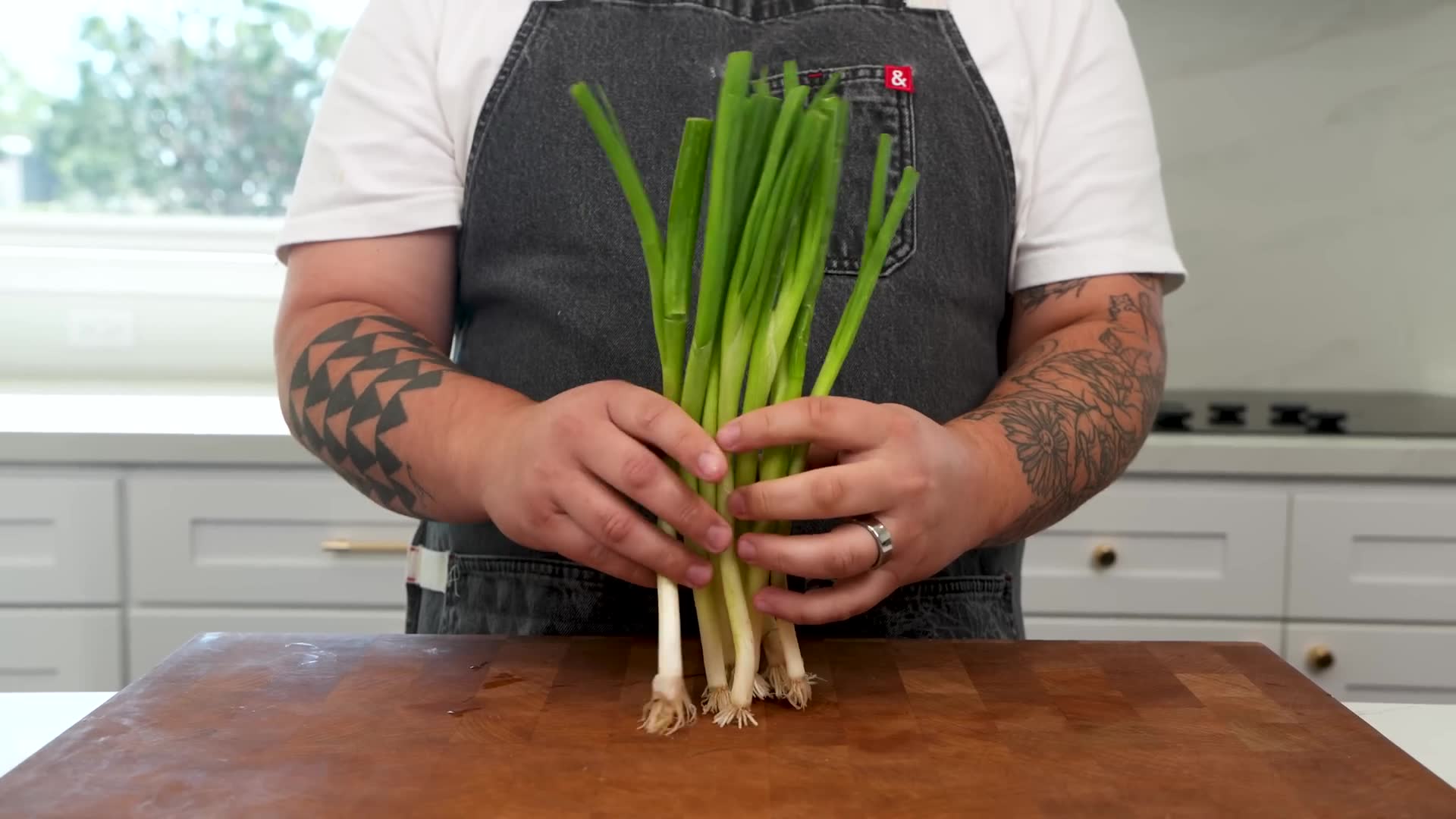 The technique that makes cutting vegetables easy