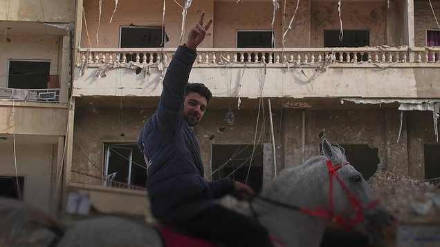 10-day ceasefire in Lebanon holding through first night