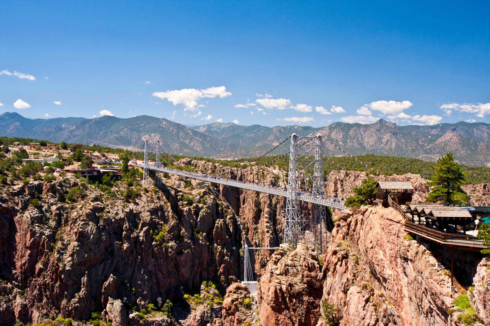 15 photos of the highest bungee jumping spots on the entire planet