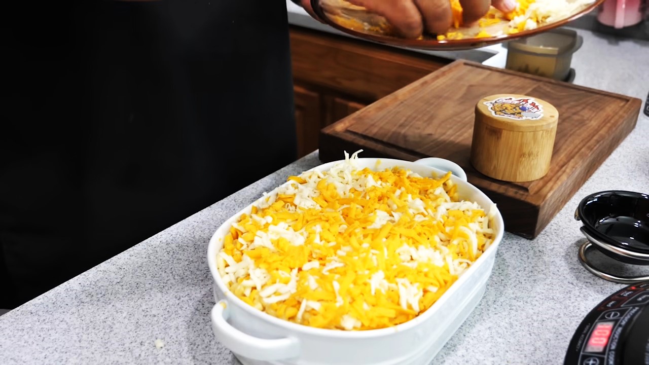 Creamy baked mac and cheese recipe