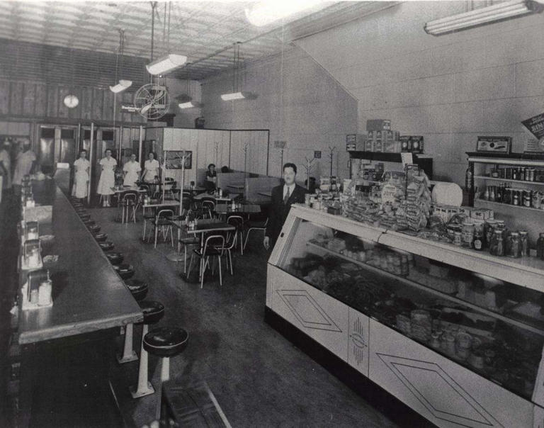 Shock: Old-time Carshon’s Deli in Fort Worth now takes credit cards ...