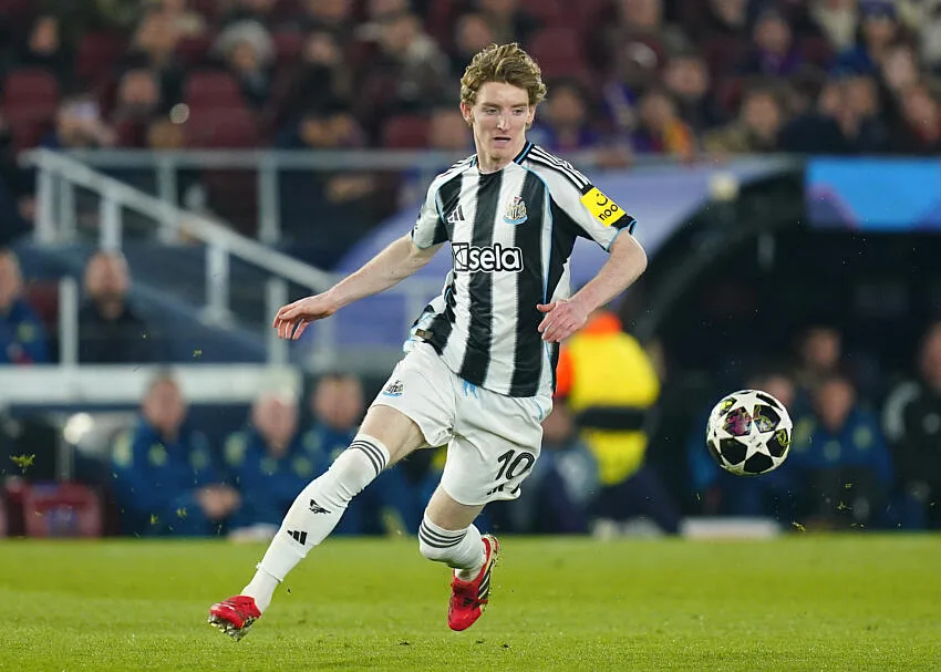 Newcastle va trop loin : découvrez la somme demandée pour Anthony Gordon