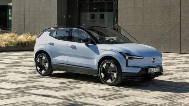Schwedisches Premium-SUV für 79 Euro: Volvo EX30 mit 150 PS zerlegt ...