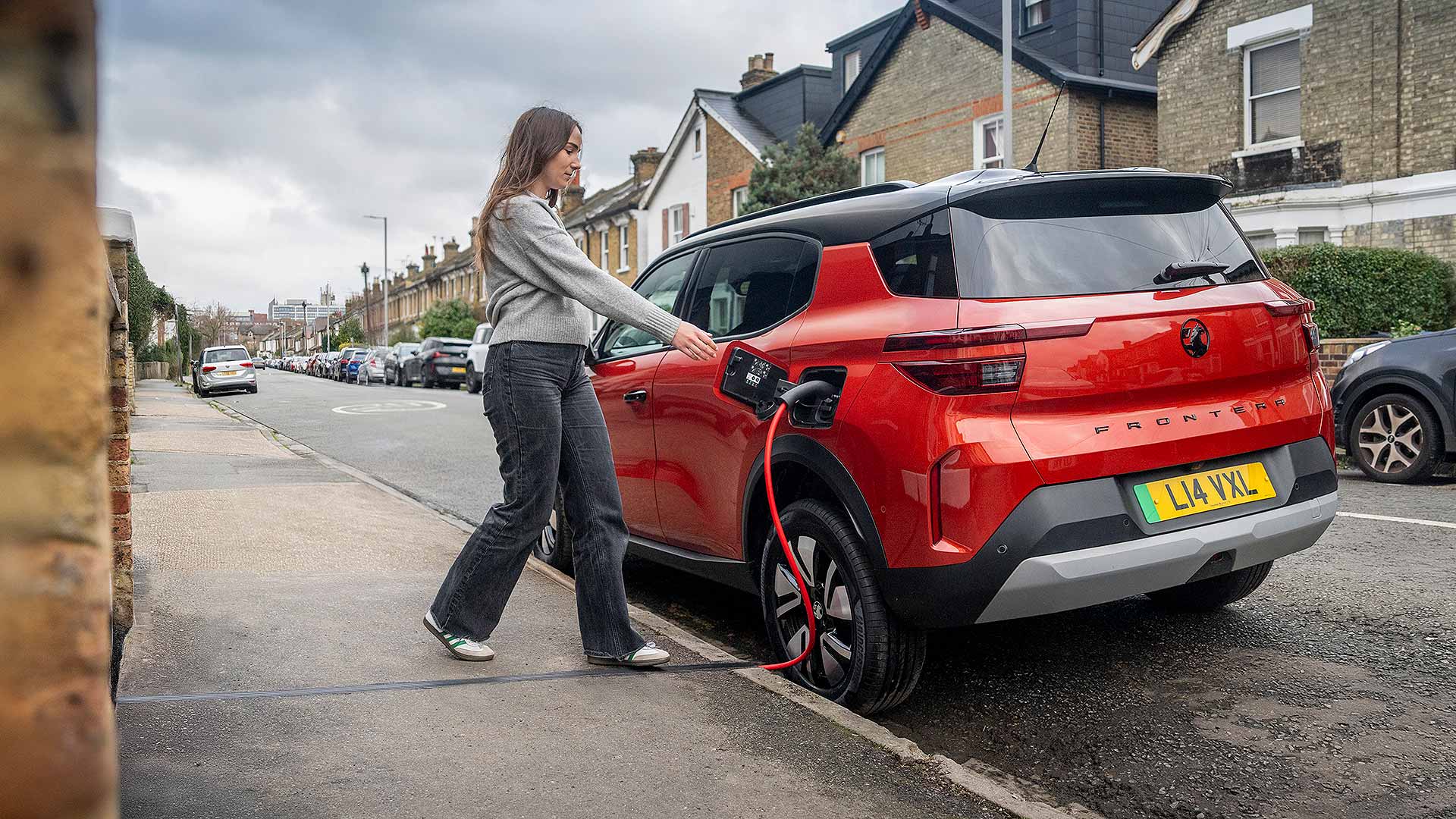 4 in 10 UK councils to offer cross-pavement EV charging this year