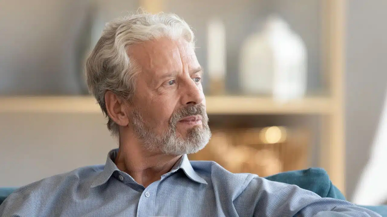 10 things a happy person over 50 doesn't do