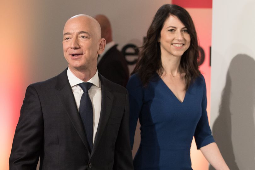 Jeff Bezos' first wife MacKenzie Scott makes massive $70 million ...