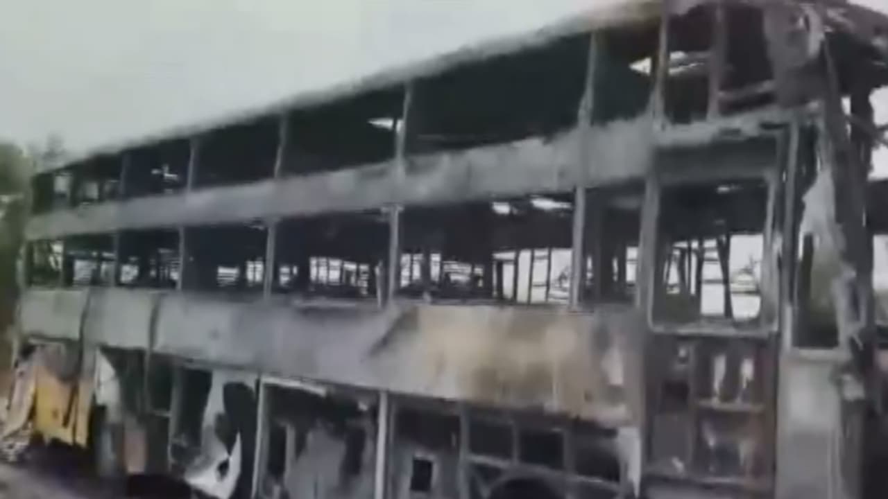 7 dead, 2 kids injured as car collides with bus in Karnataka's Yadgiri