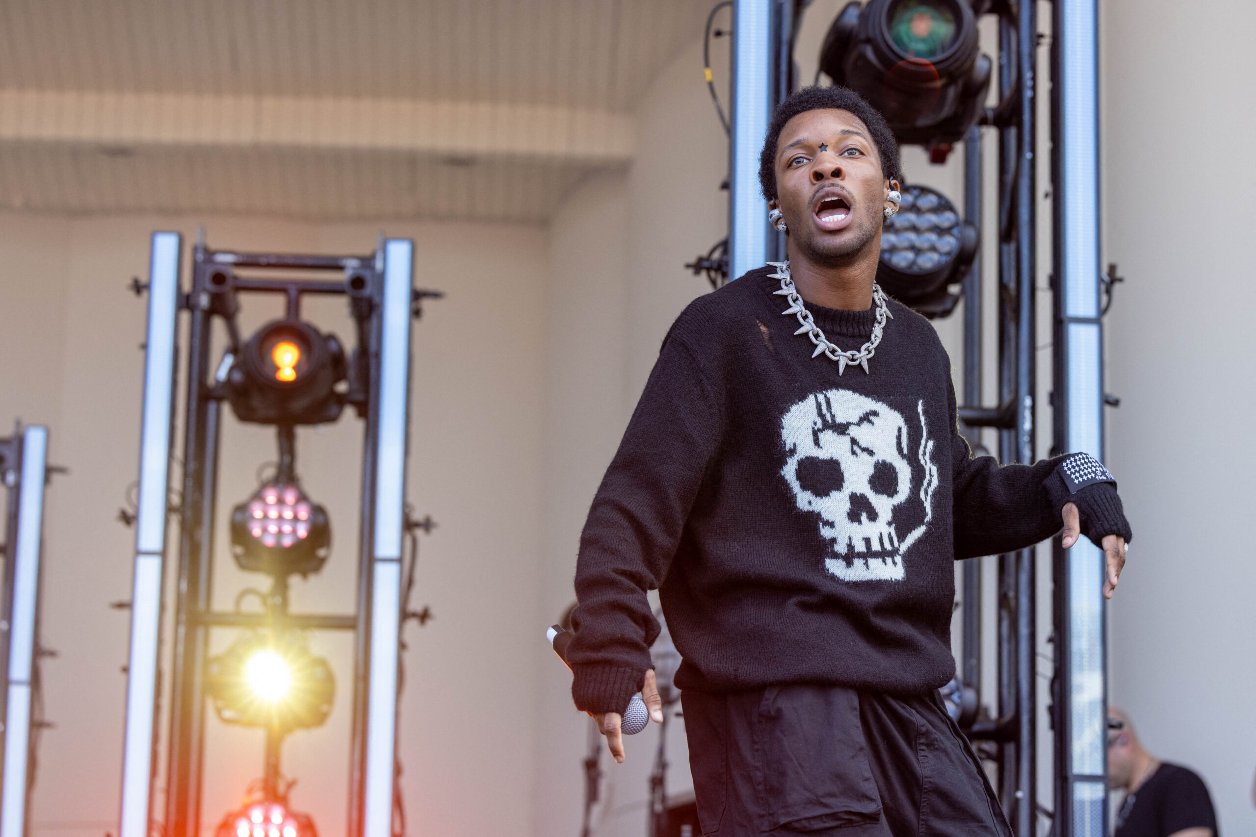 Rapper arrested in Sandra Bullock’s former home, charged with murder in ...