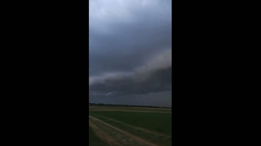 Severe storm clouds build over Bowling Green, Kentucky, USA