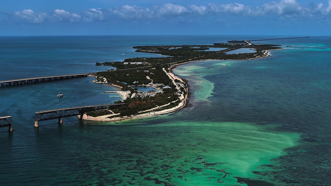 This tiny Florida Keys island has three beaches, a climbable old ...