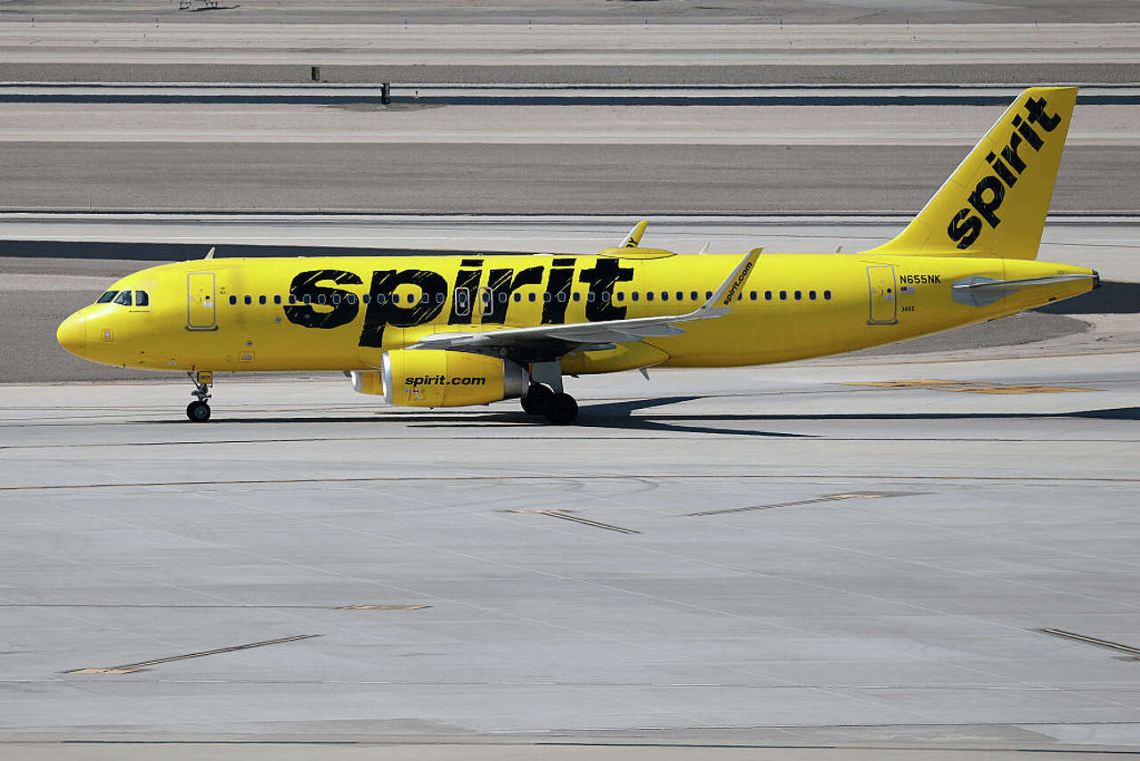 Report: Spirit Airlines on brink of collapse as shutdown fears mount