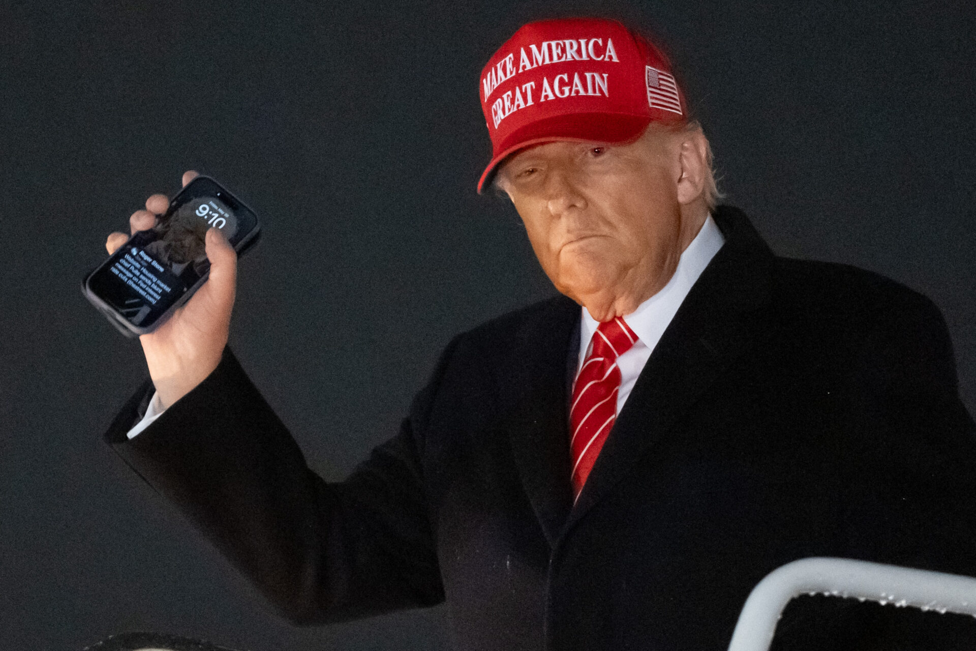 The impeachment poll adding to Trump’s political headaches