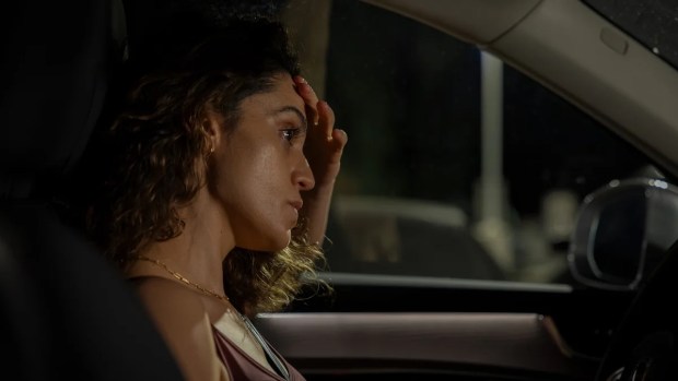'The Pitt' star Sepideh Moafi breaks down Al-Hashimi's health crisis ...