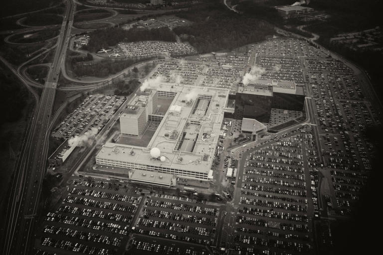 With US spy laws set to expire, lawmakers are split over protecting ...