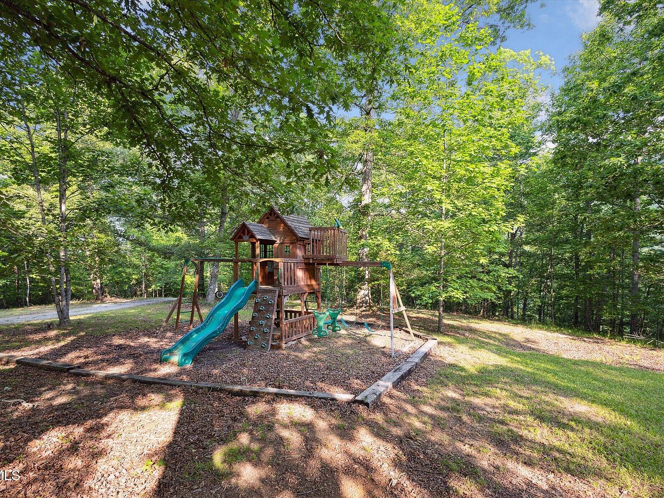 Serene 2012 Appalachian living in Mendota, Virginia, with 45 acres ...