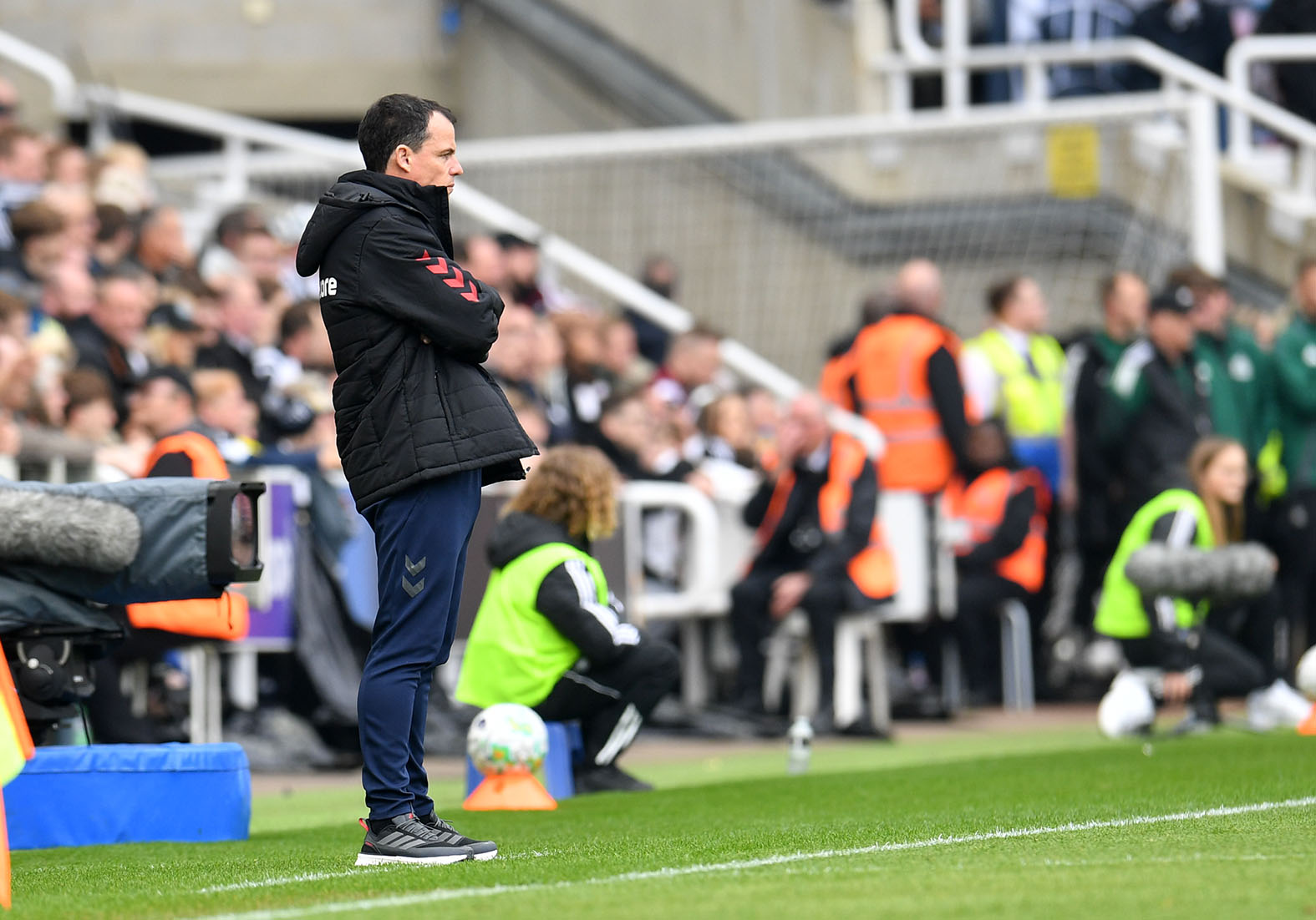 What Régis Le Bris told his Sunderland players this week - and what he ...