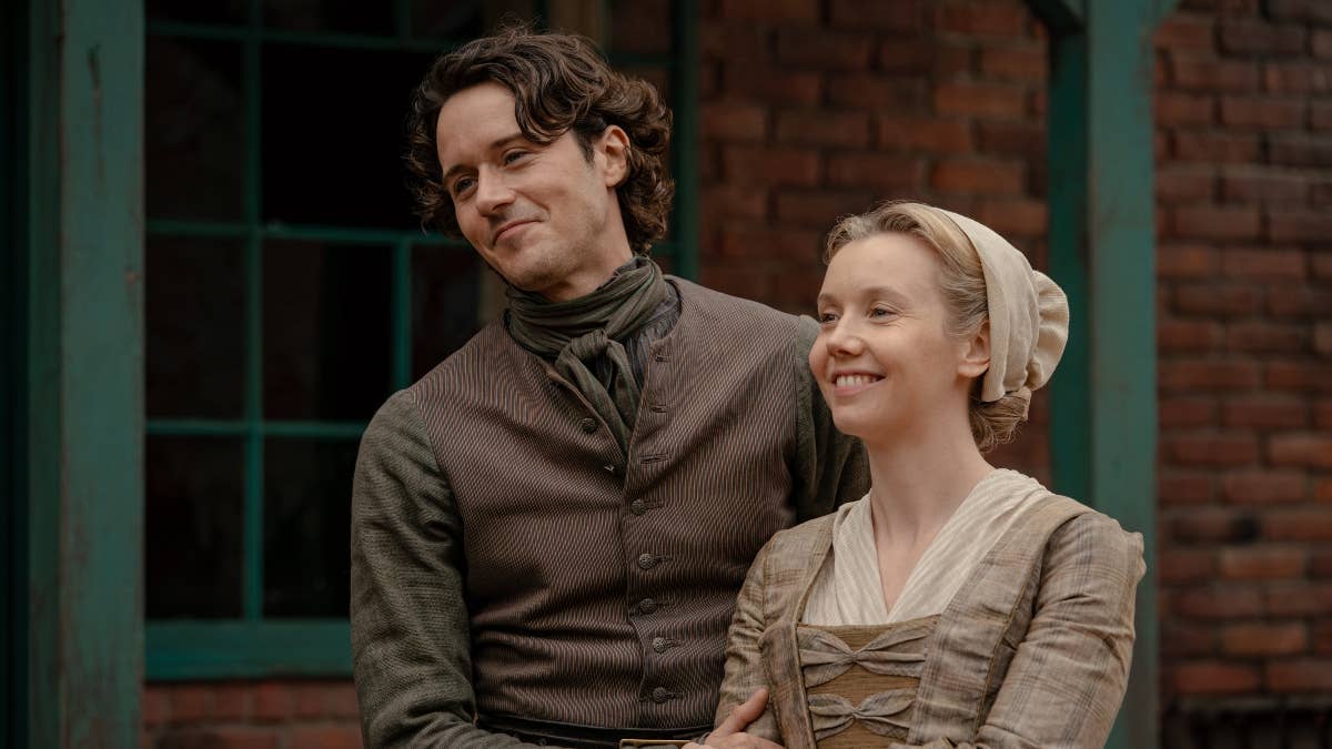 Outlander star César Domboy discusses Fergus's shocking death in season ...