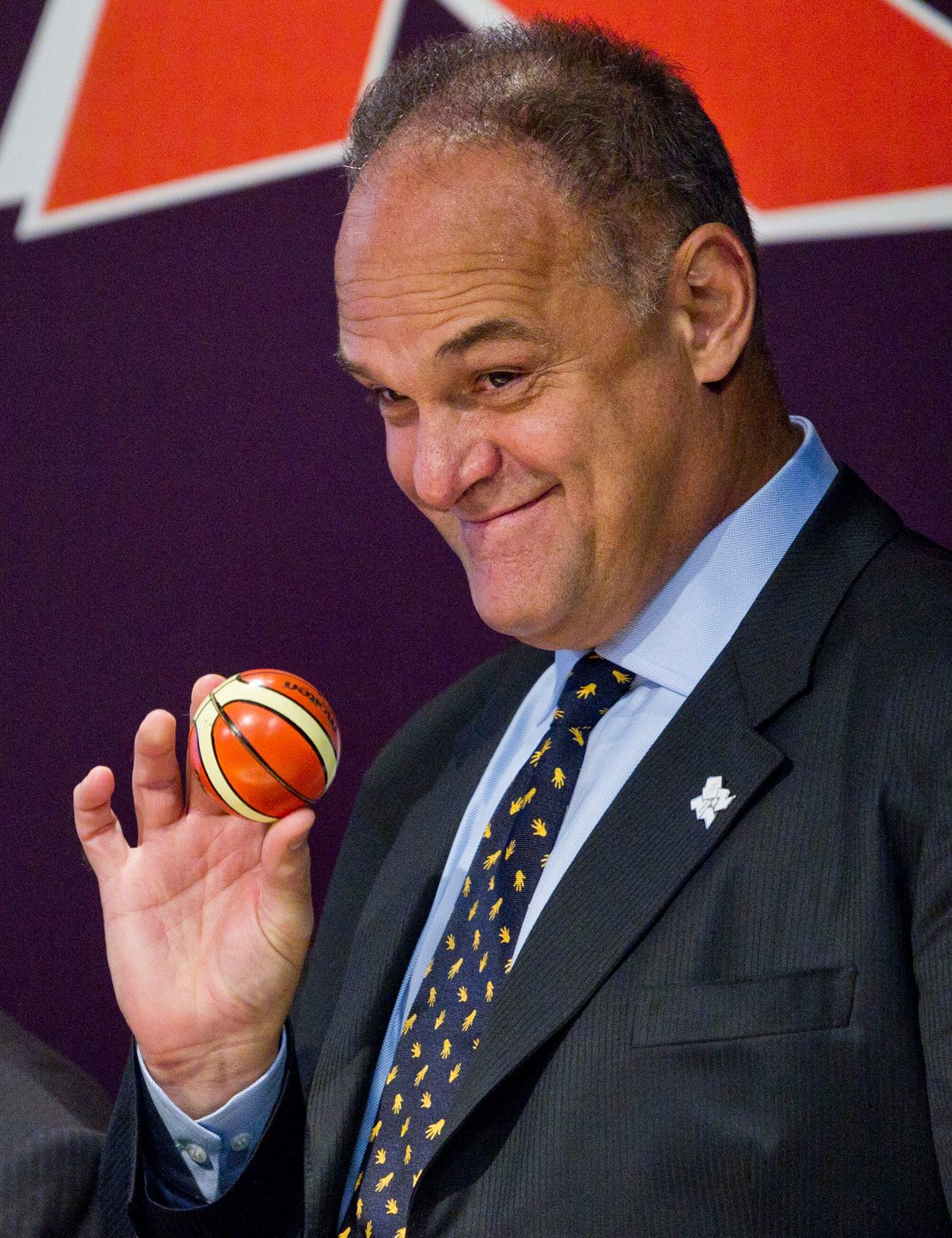 Oscar Schmidt, Basketball Hall of Famer from Brazil, dies at 68
