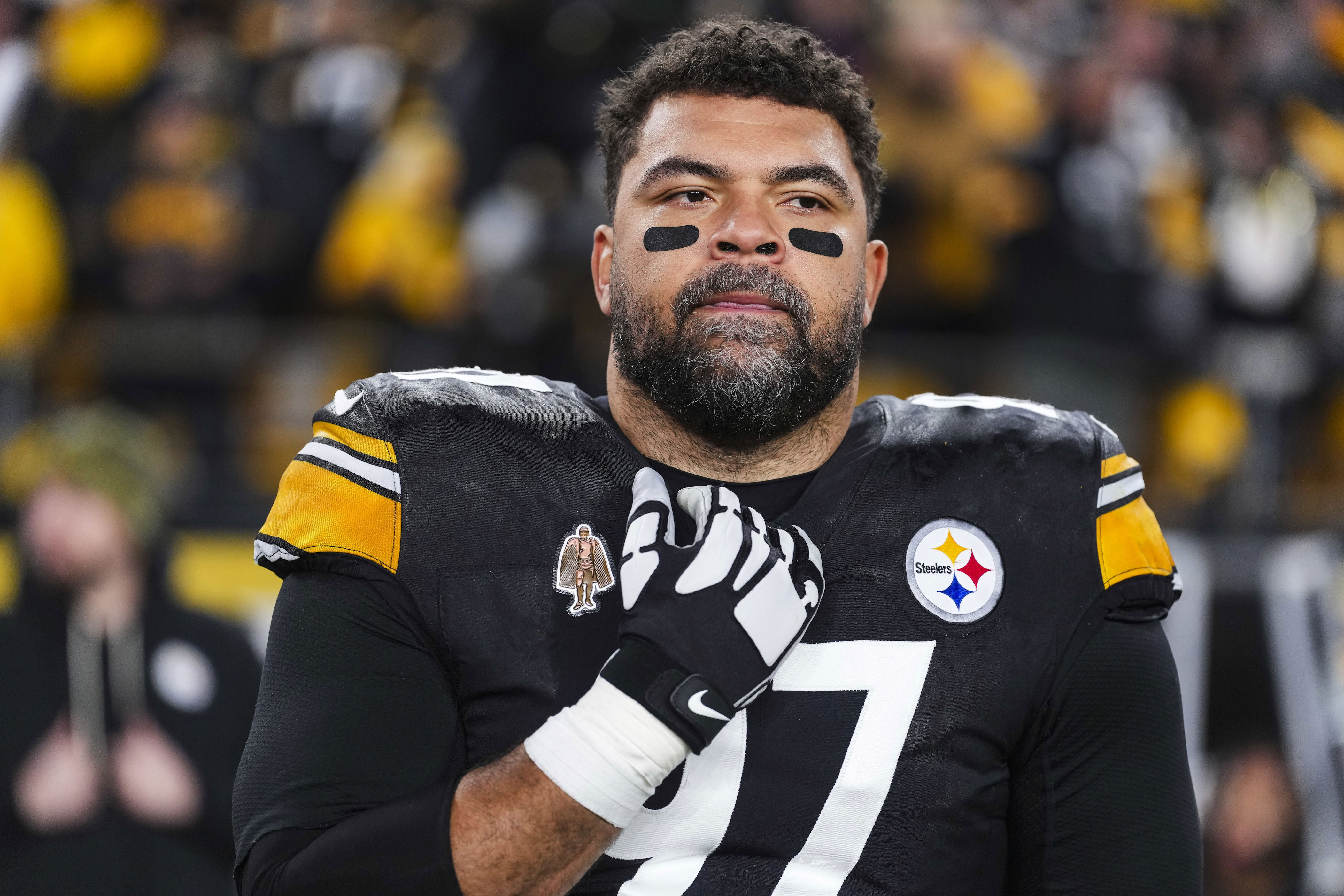 Steelers' Cam Heyward backs Will Howard amid Aaron Rodgers uncertainty