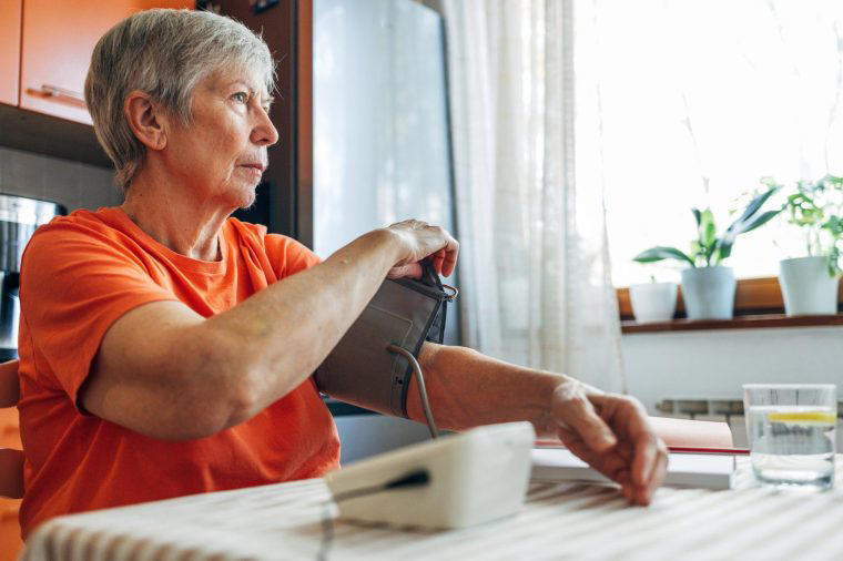 Six bedtime habits to lower your heart attack risk, according to a ...