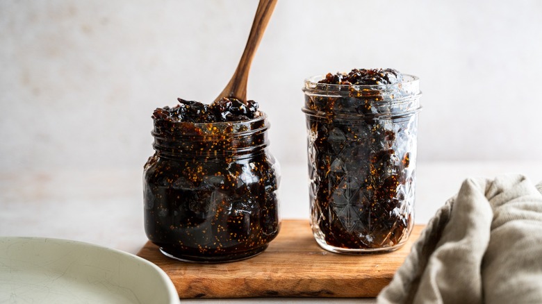 Homemade fig jam (with dried figs)