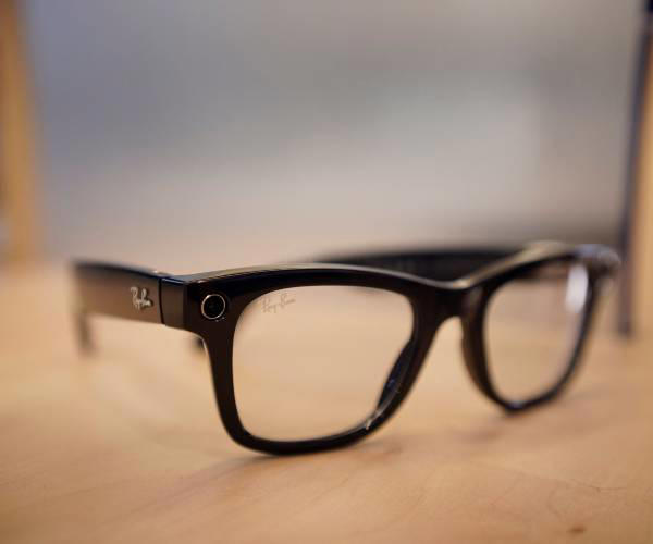 Meta touts VA partnership for VR therapy, AI glasses