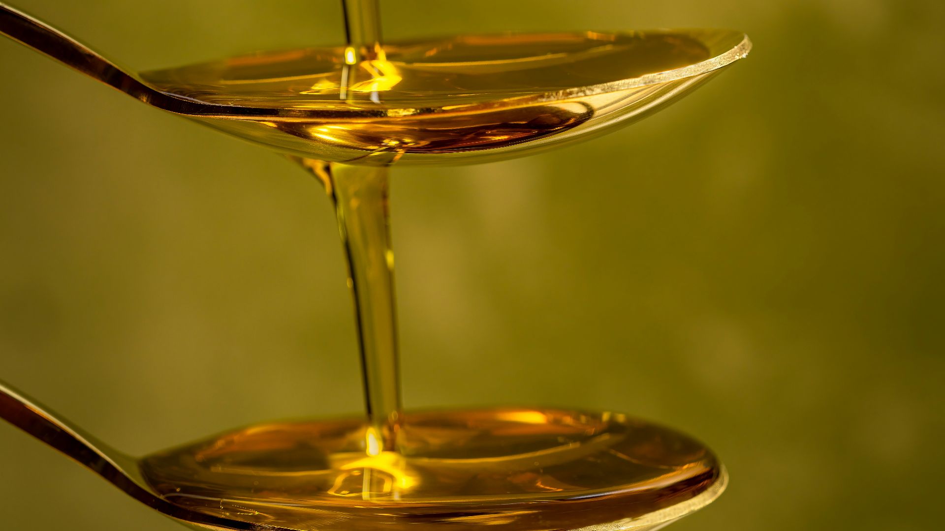10 unhealthiest oil brands you should never buy & 10 healthier ones to ...
