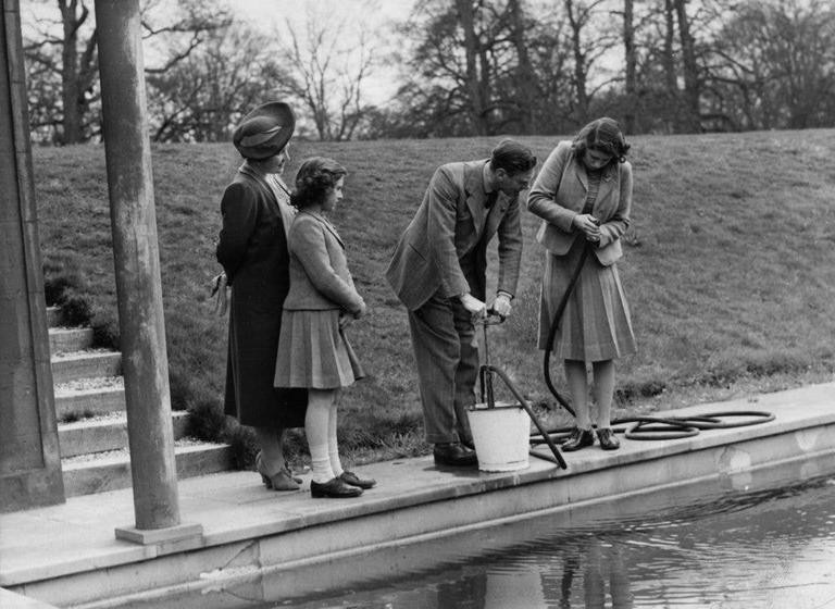 Queen Elizabeth's rebellious first tiara moment – 10 years before she ...