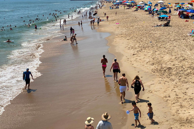 Beat traffic by taking the train to these East Coast beaches