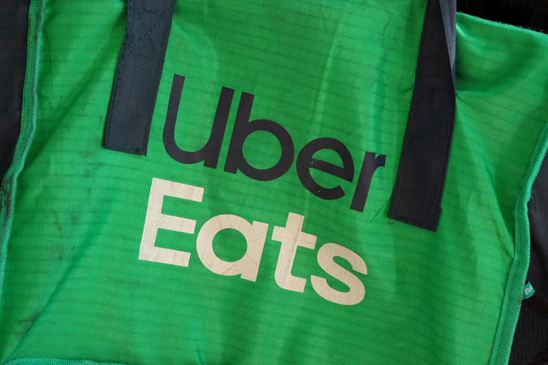 Uber Eats outage. Is Uber Eats down?