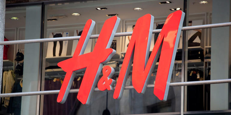 Zebra print is everywhere right now—here's the $20 H&M version worth buying