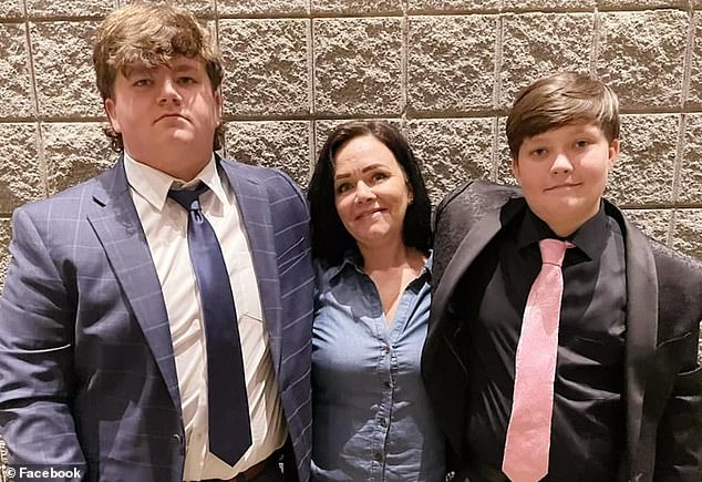 Mom loses both her young sons in horrific car crash after cops saw them ...
