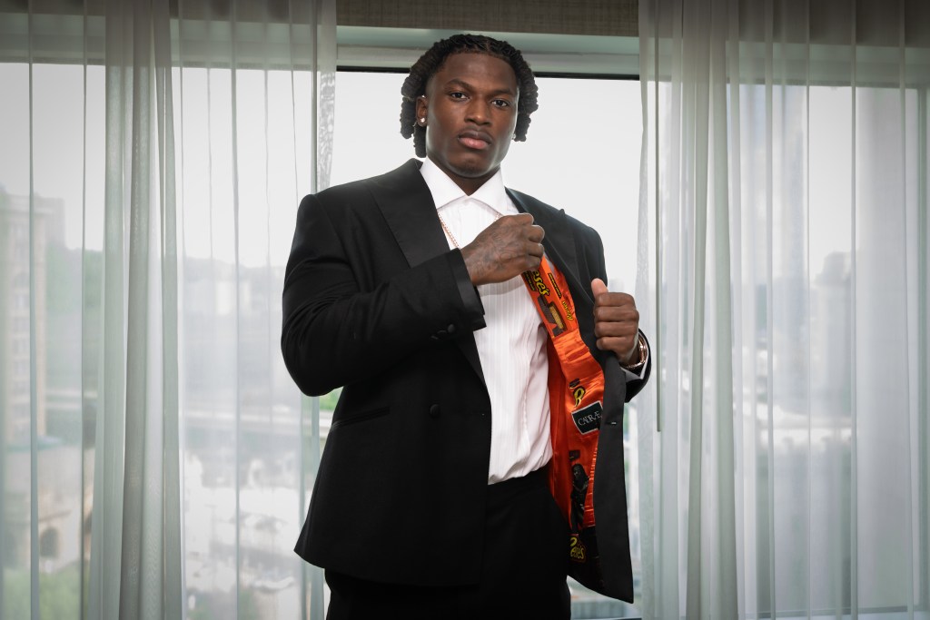 Newest giant Arvell Reese impresses in fitting Reese’s collab suit for ...