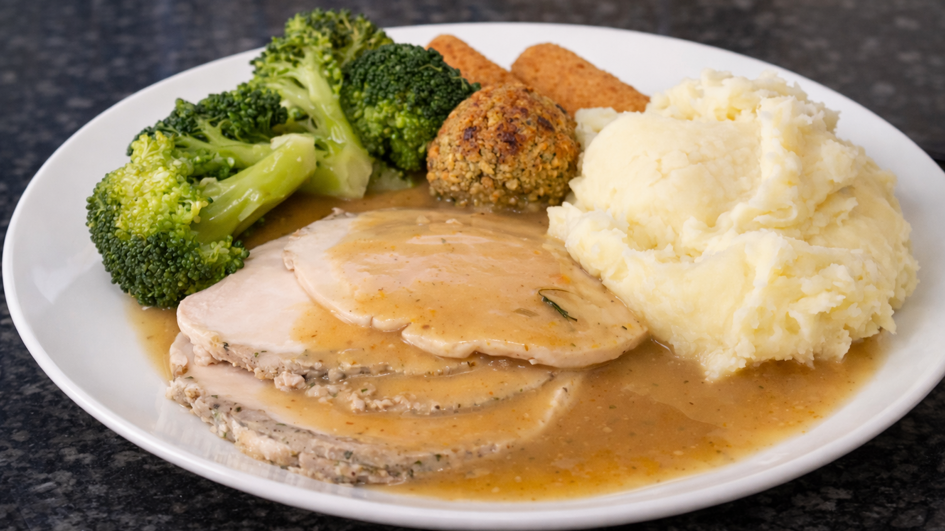 Effortless chicken gravy recipe for your festive dinner