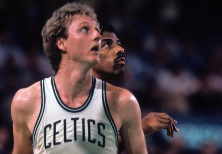 Kevin Garnett breaks down fellow Boston Celtics Hall of Fame alum Larry ...