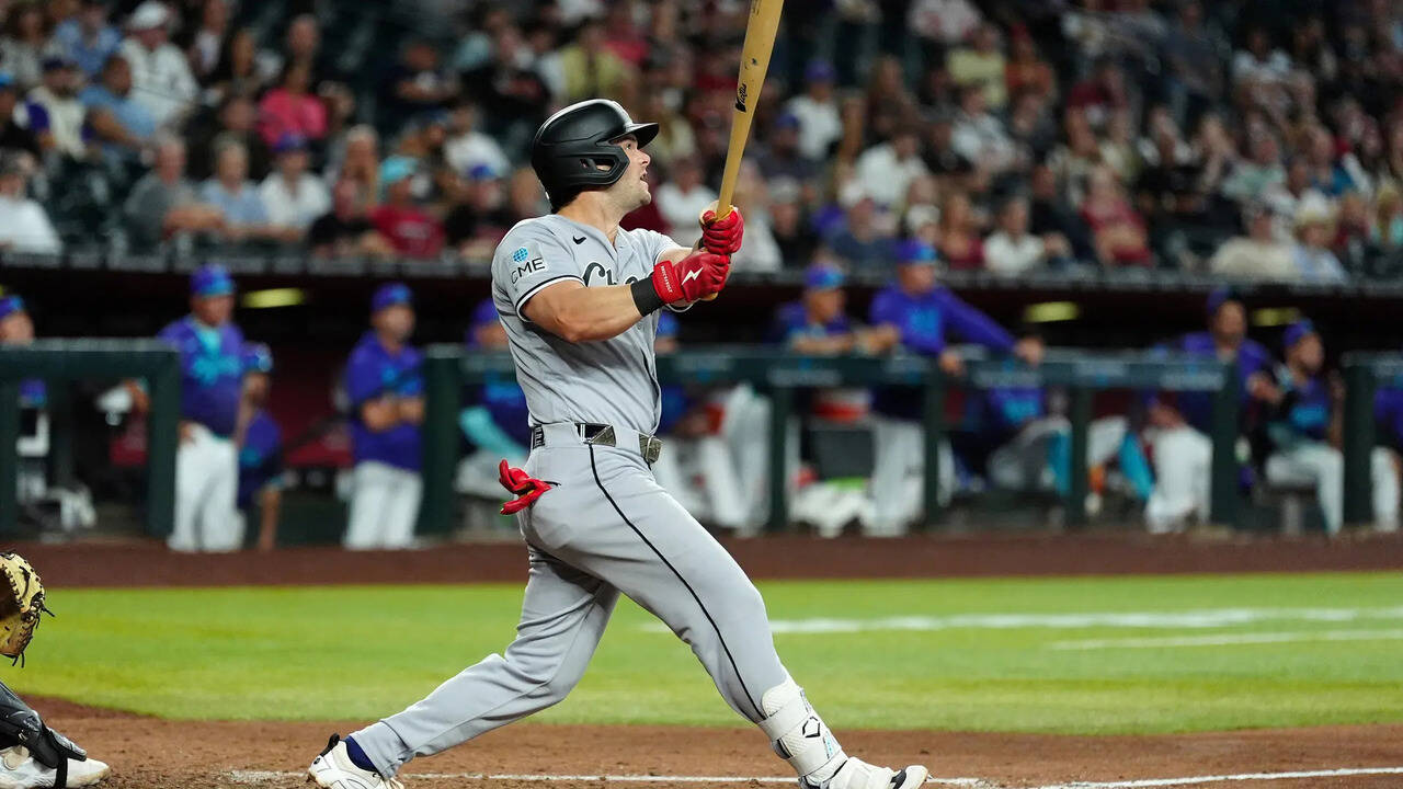 Benintendi's ninth-inning homer secures White Sox victory over Diamondbacks