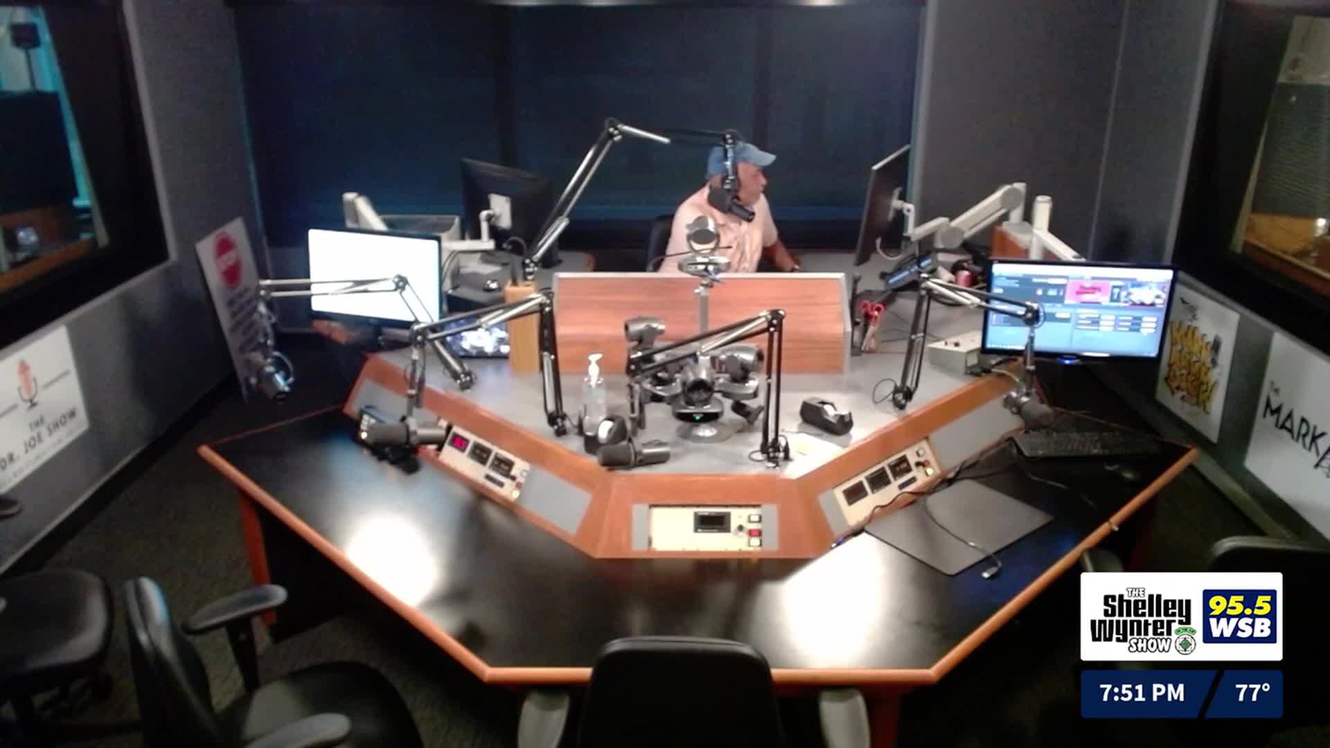 WHCA dinner: Trump should go off