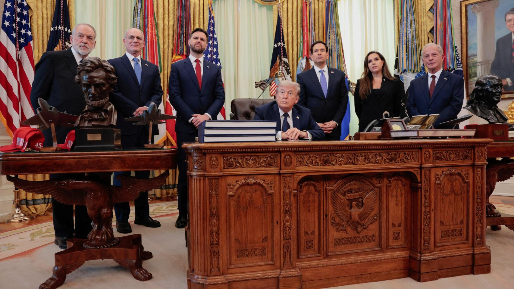 Trump anuncia que el alto el fuego entre Israel y Líbano se extenderá ...