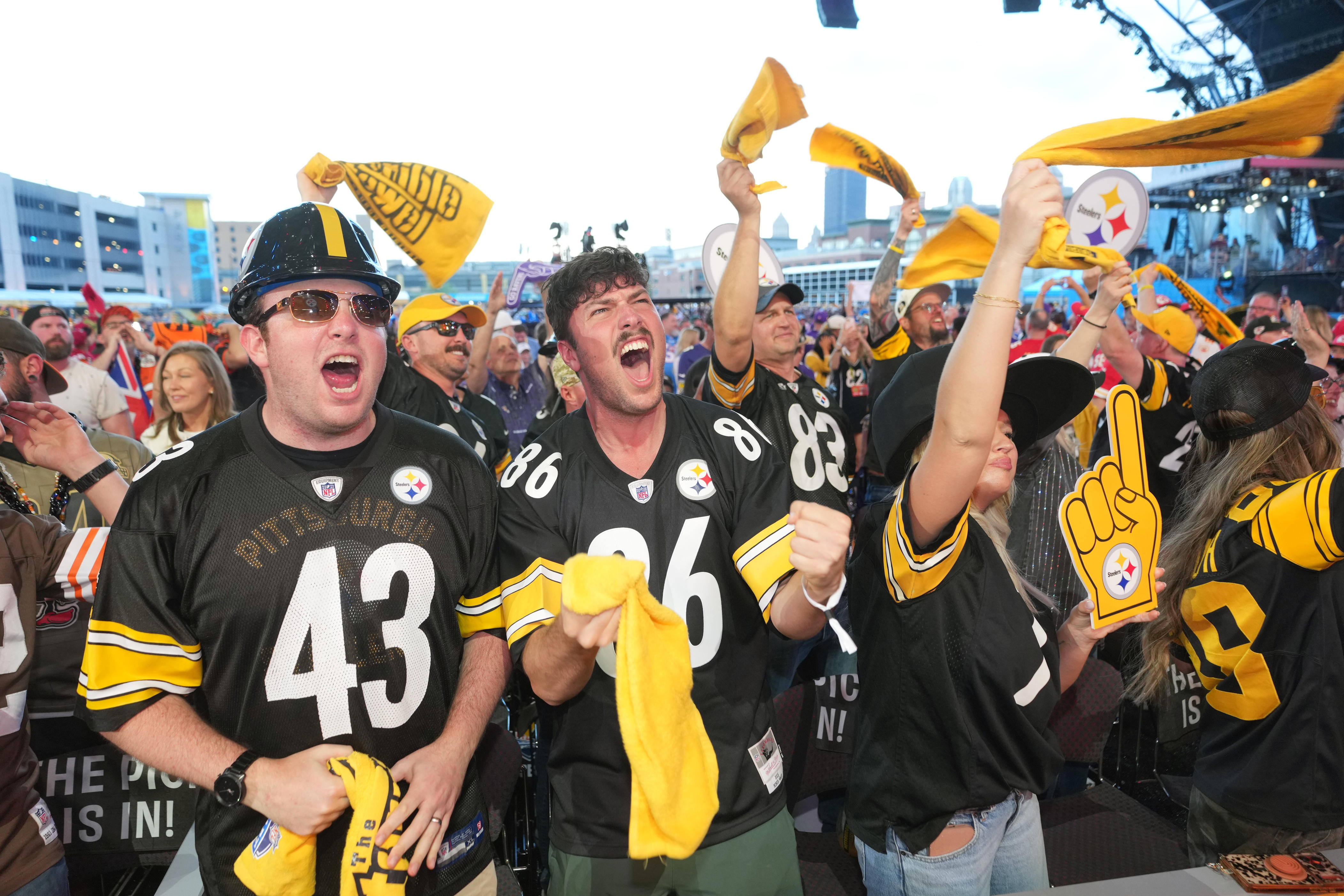 What time does NFL Draft start today? Day 3 start time, NFL Draft order ...