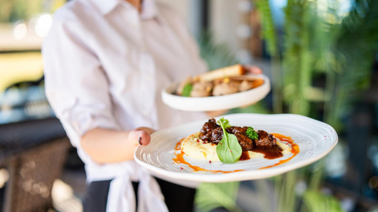 Plan steakhouse reservations for this time for the best experience