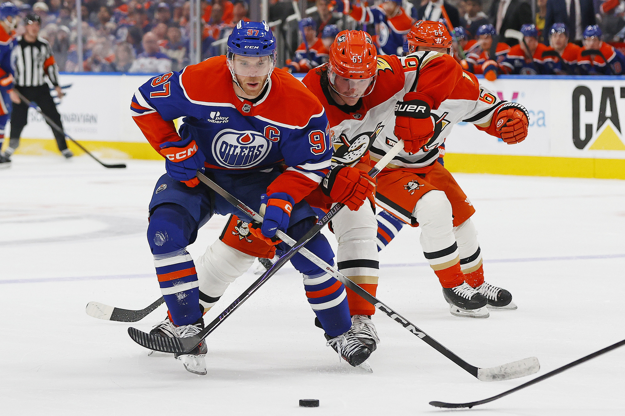 Oilers appear to avoid worst-case scenario with Connor McDavid injury