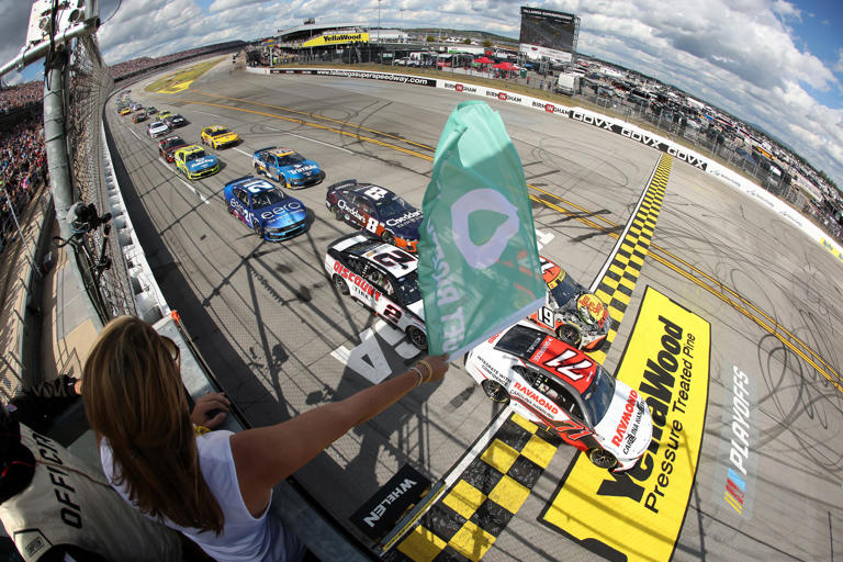 NASCAR lineup at Talladega for Jack Link's 400 race