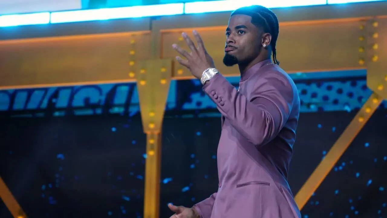 2026 NFL draft: Kansas City Chiefs trade up from No. 9 pick to select ...