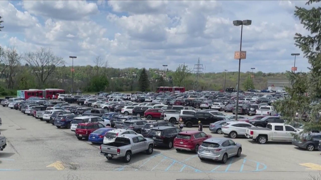Extra spots added after Monroeville Mall park-and-ride fills up