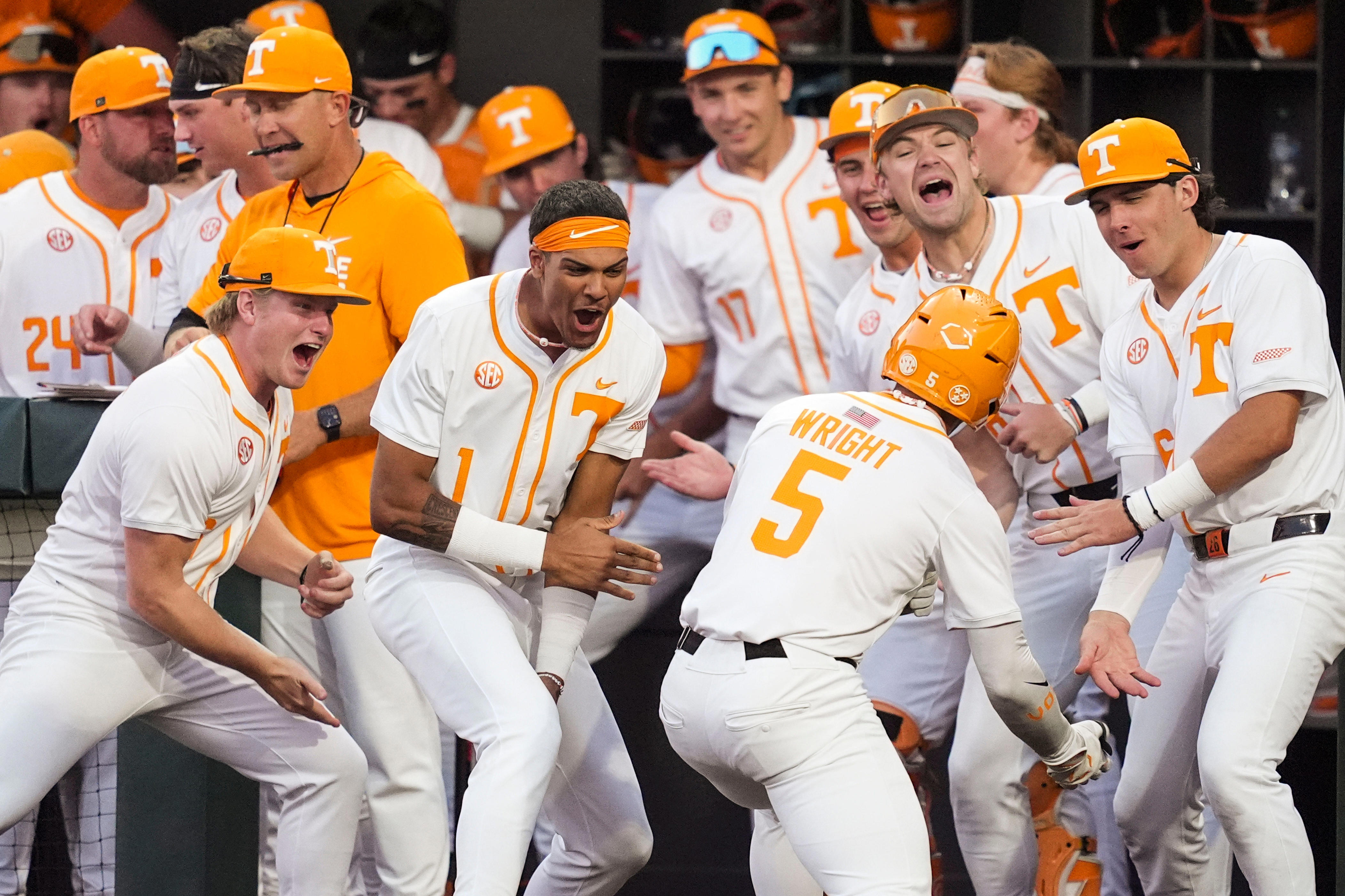 College baseball rankings for week 12: Updated USA TODAY Sports Coaches ...