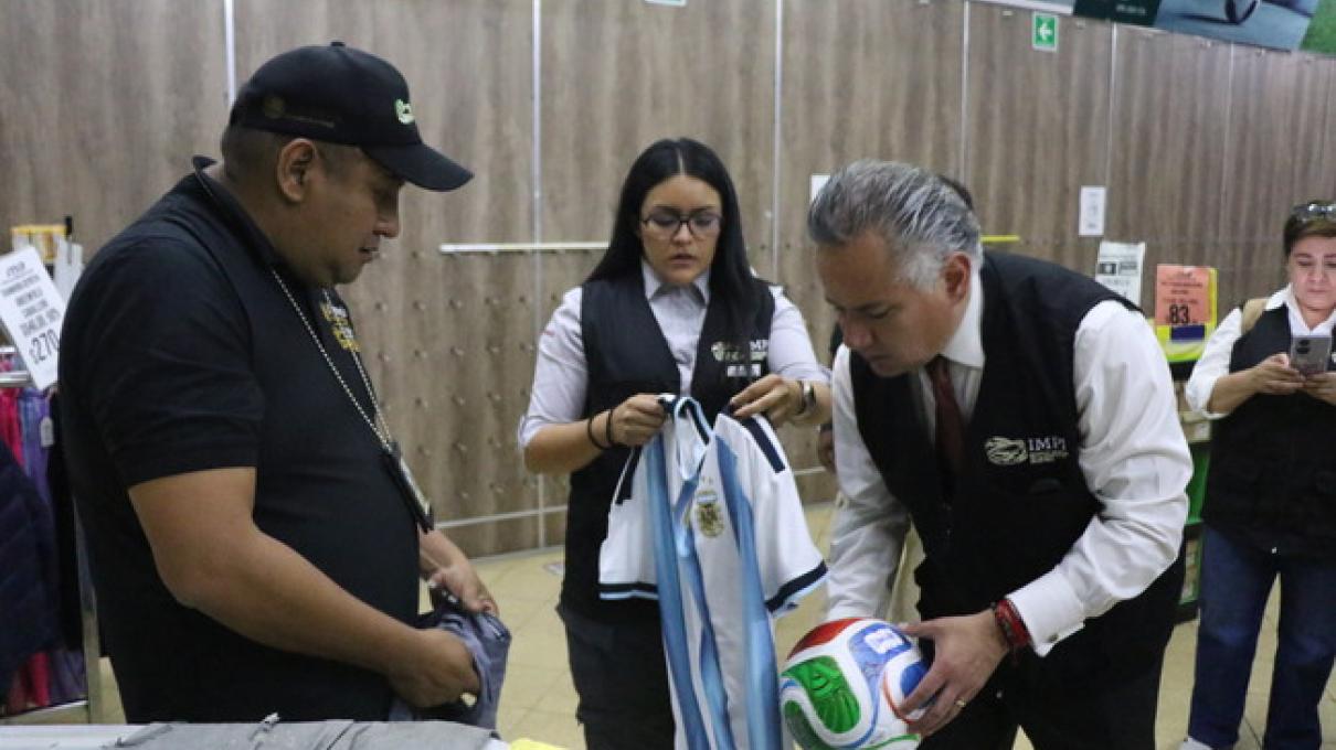 Venta de clones y piratería crecerá muchísimo durante el Mundial ¡Aguas!