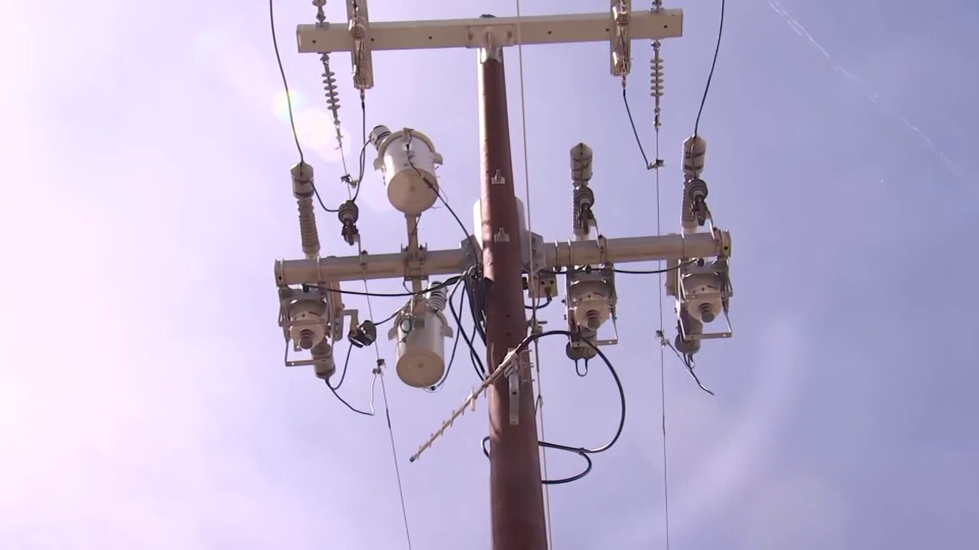 APS blackout sparks questions after forecast winds fall short