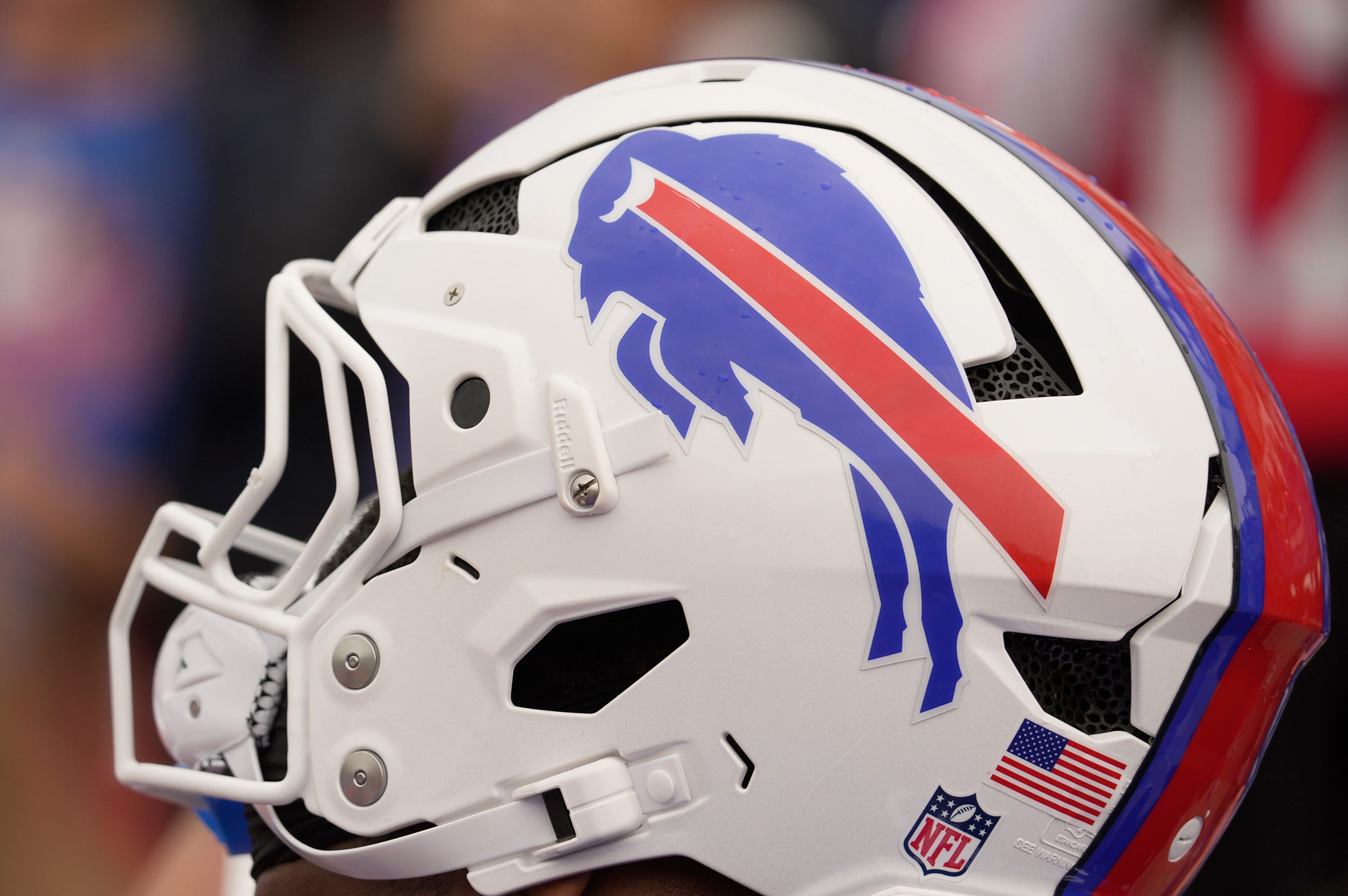 Buffalo Bills trade down twice in NFL draft, make deal with New England ...