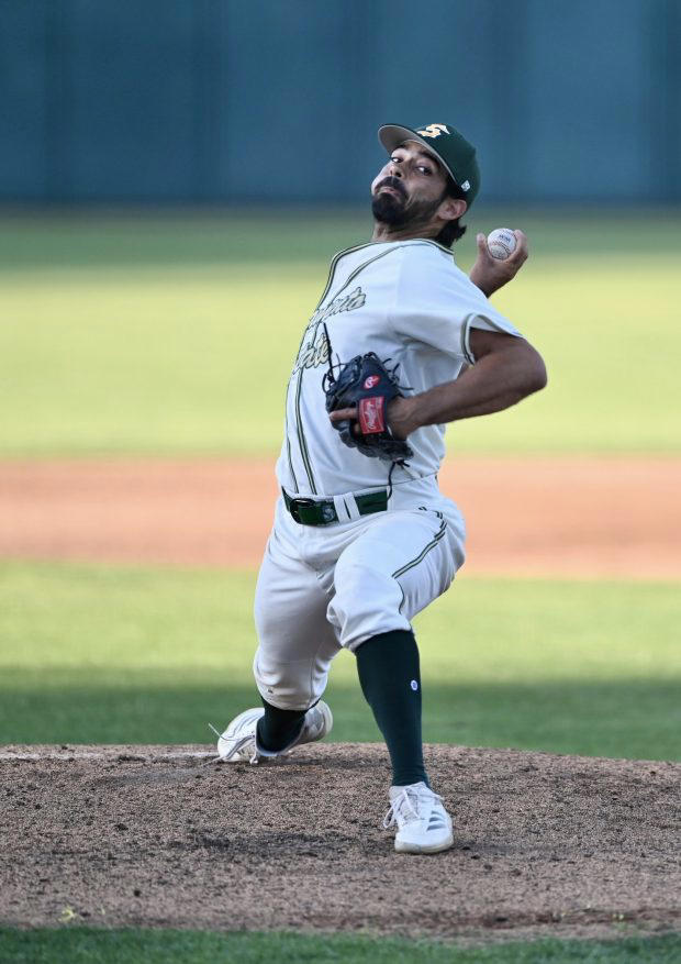 Santa Cruz pitcher Brady Chavez shines in open tryout, earns pro deal ...